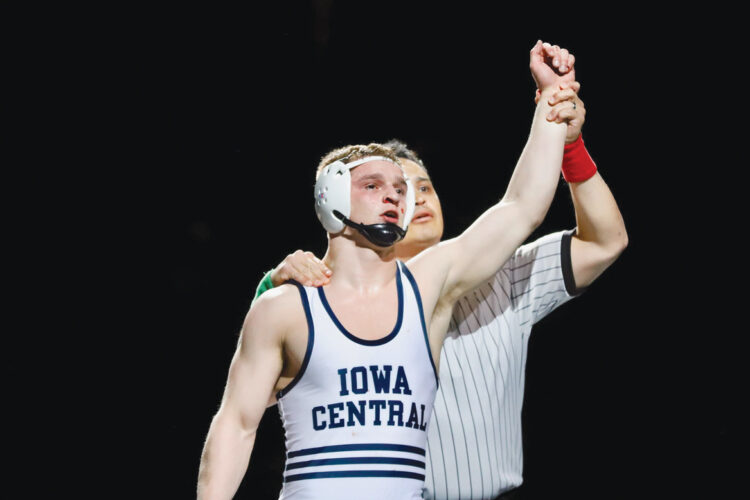 Triton Sarbo a national champ | News, Sports, Jobs - Messenger News